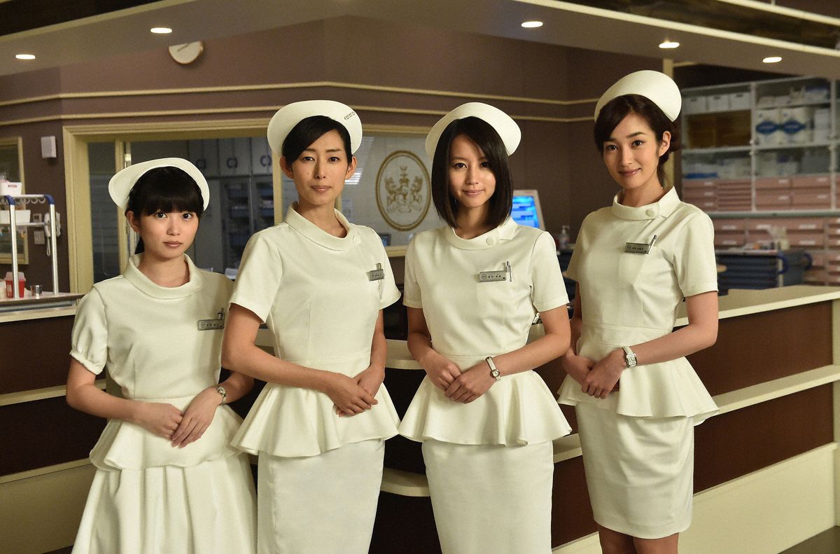 堀北真希のナース姿公開！相手役は柳楽優弥 - シネマトゥデイ