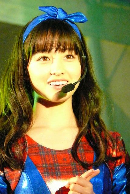 “天使すぎる”橋本環奈、スパイダーマン風ミニスカ衣装！フォトギャラリー｜シネマトゥデイ