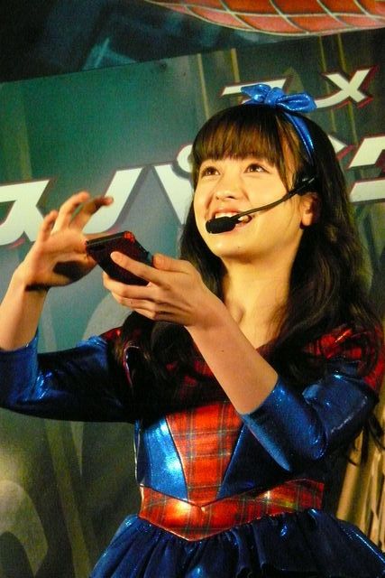“天使すぎる”橋本環奈、スパイダーマン風ミニスカ衣装！フォトギャラリー｜シネマトゥデイ