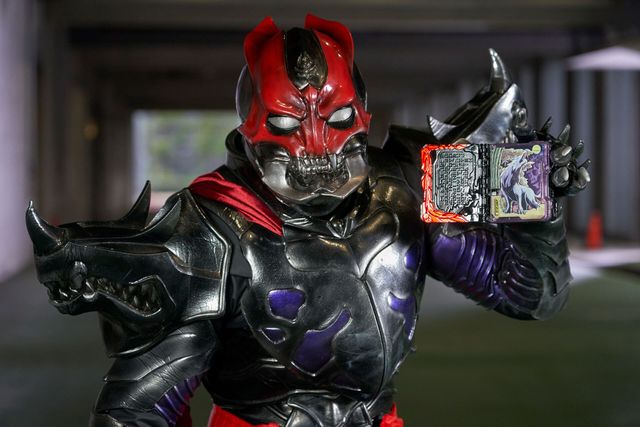 仮面ライダーデザストvsアークゼロ！TTFC「アウトサイダーズep.2」新場面写真：フォトギャラリー｜シネマトゥデイ