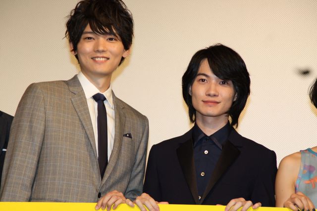 神木隆之介＆古川雄輝が仲良しぶりを見せつける 映画『太陽』完成披露試写会フォトギャラリー｜シネマトゥデイ