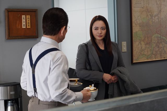 謎の男の正体は…「相棒season23」第19話（最終回SP後篇）場面カット：フォトギャラリー｜シネマトゥデイ