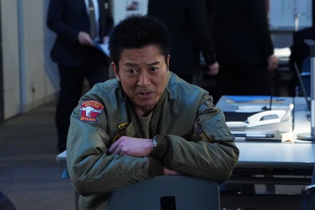 謎の男の正体は…「相棒season23」第19話（最終回SP後篇）場面カット：フォトギャラリー｜シネマトゥデイ