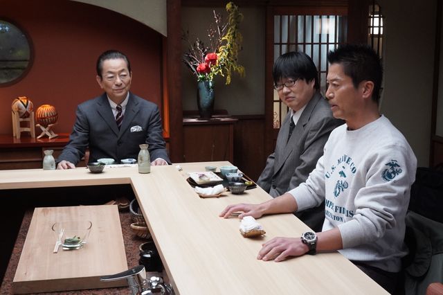 「相棒」米沢守が亀山薫と再会!「相棒season21」最終回スペシャル場面写真:フォトギャラリー|シネマトゥデイ